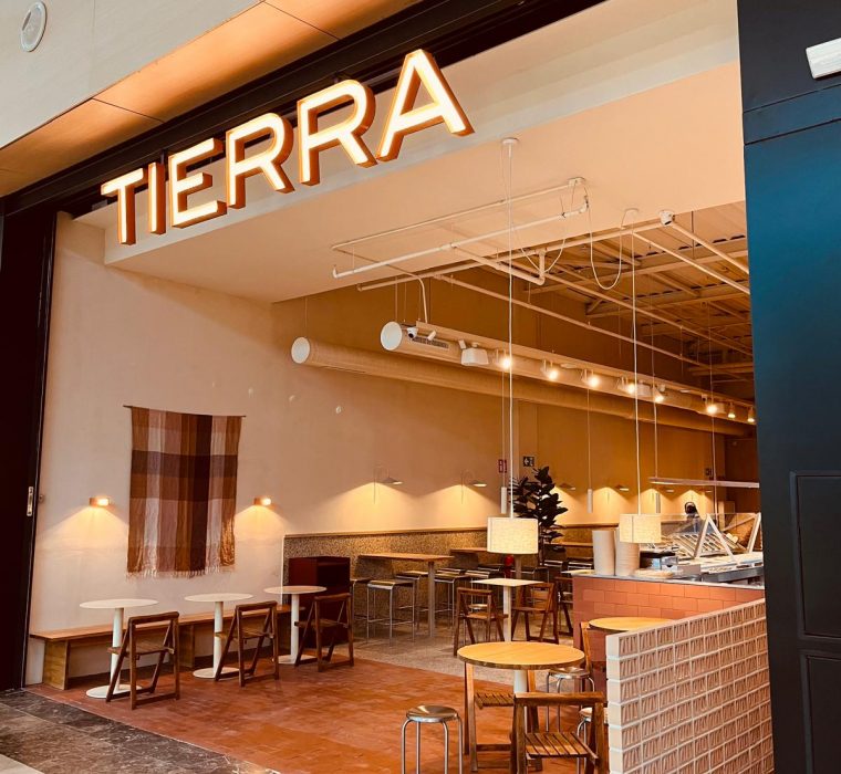 Nuestros Restaurantes – Tierra Burrito Bar
